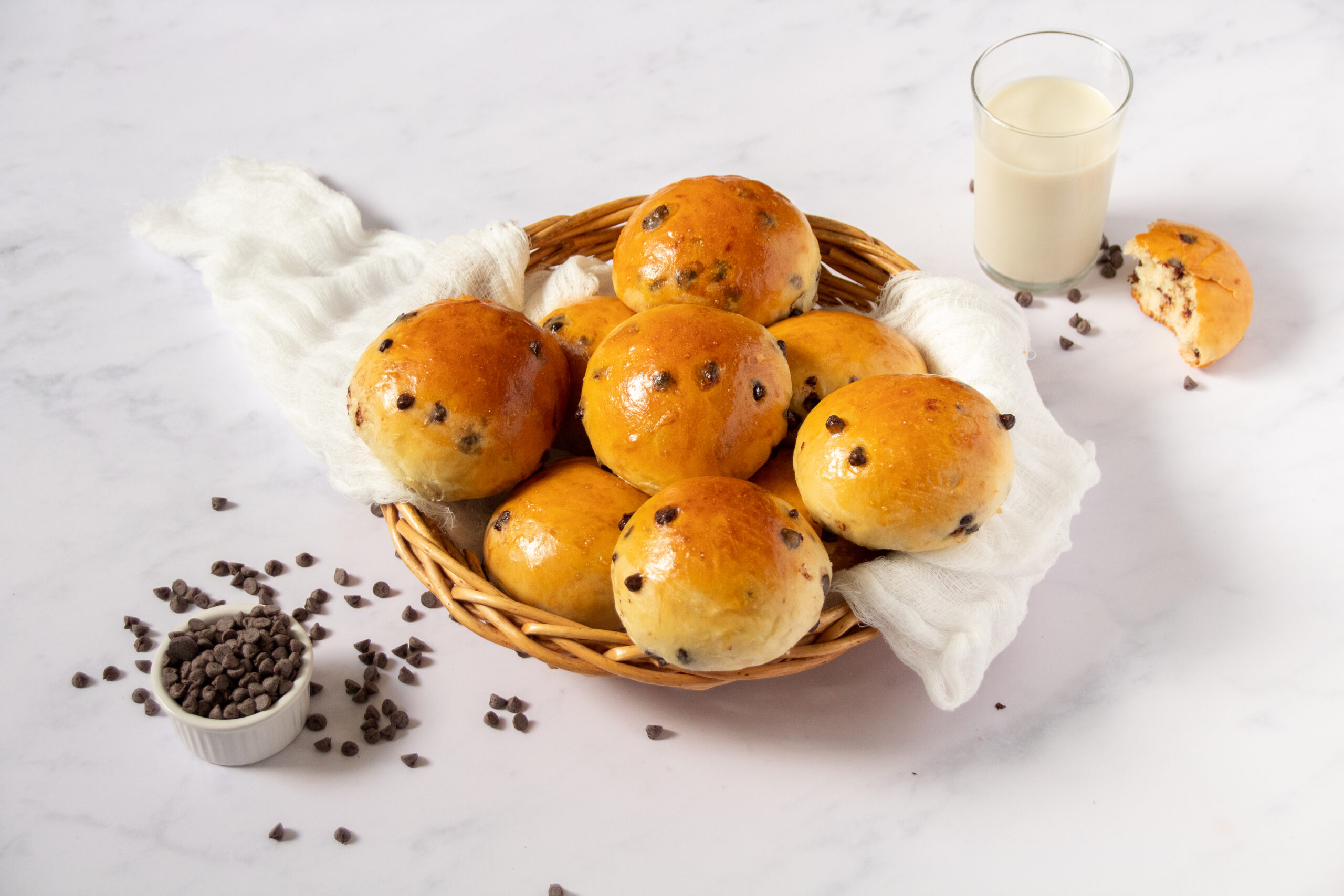 Italian Chocolate Chip Buns (Pangoccioli) - Giuliardii: Easy ...